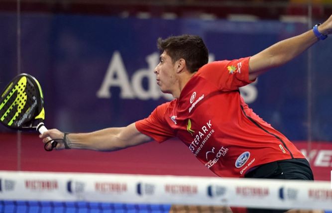 Fede Chingotto avanzó a segunda ronda en el Córdoba Open :: Canal Verte