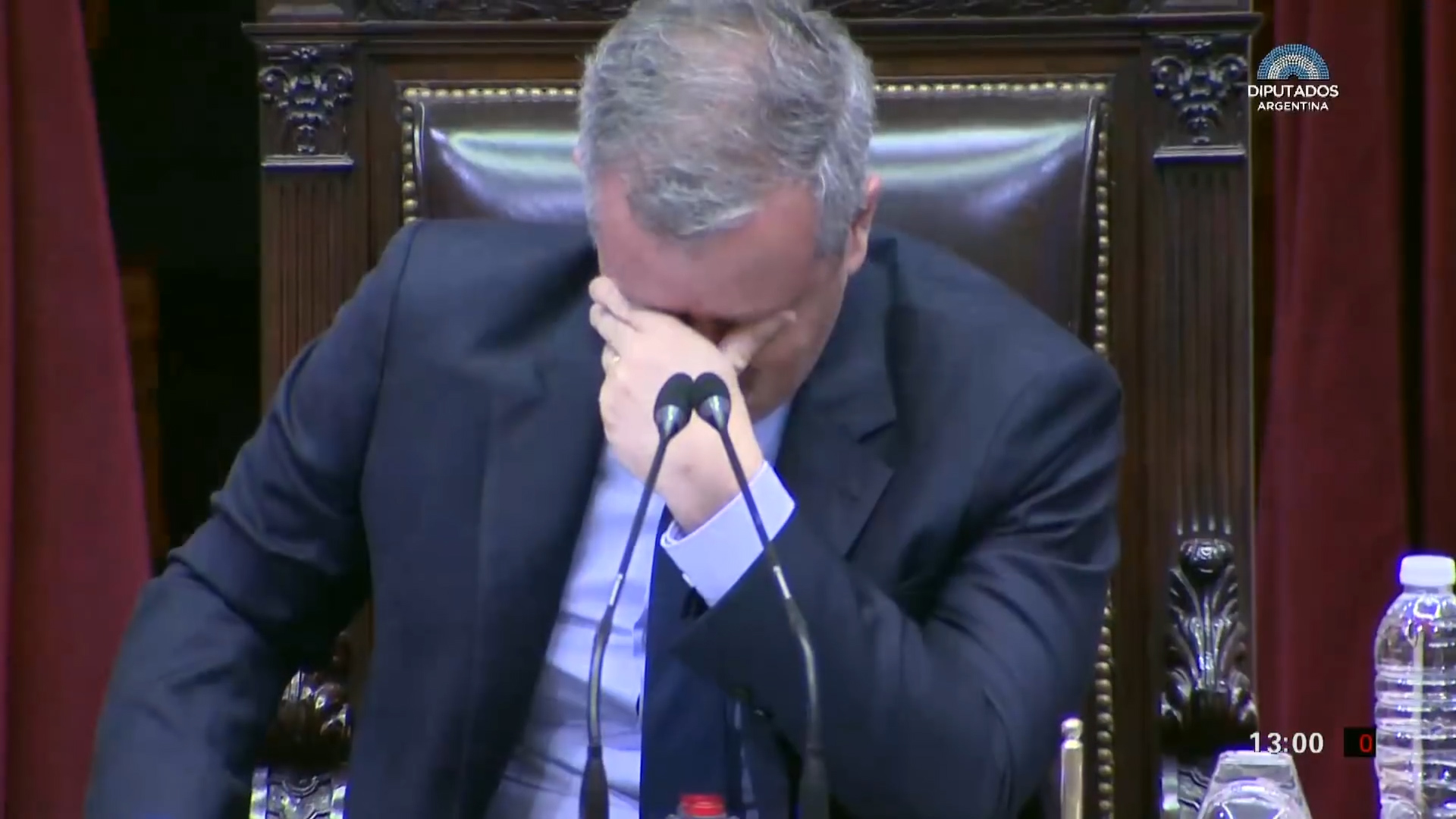 Emilio Monzó fue homenajeado y lloró en el recinto :: Canal Verte