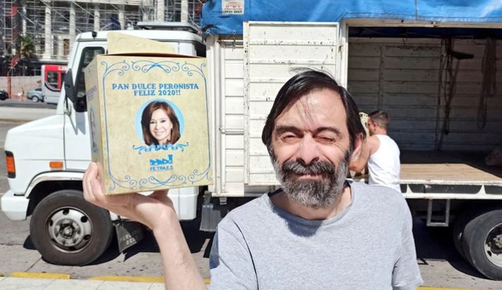 En inmediaciones del Congreso venden el “Pan Dulce Peronista” :: Canal ...
