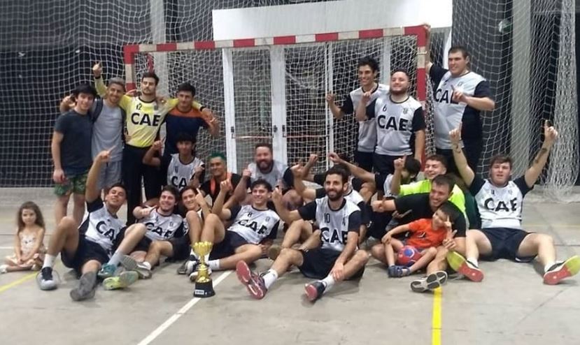 Handball: Estudiantes campeón del Súper 4 en caballeros :: Canal Verte