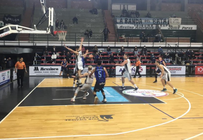 El Bata sigue de racha y sumó su tercera victoria en casa :: Canal Verte