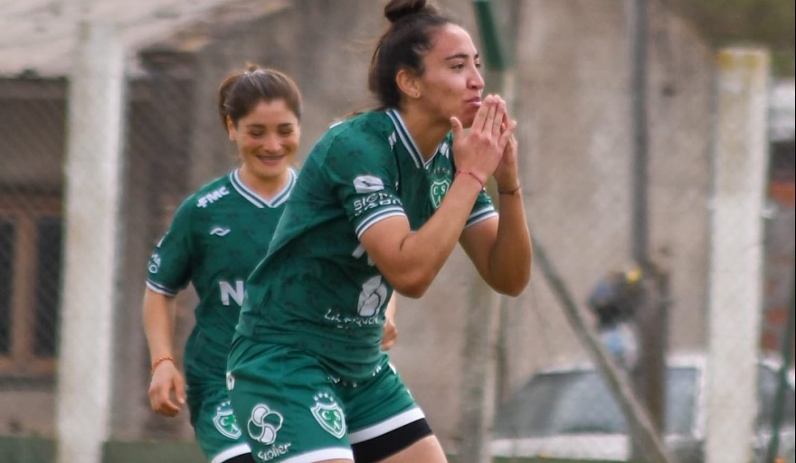 Sabrina Rincón volvió a convertir en el triunfo de Sarmiento :: Canal Verte