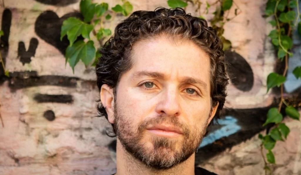 El filósofo Diego Singer llega a Olavarría :: Canal Verte