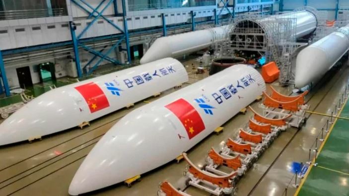 Los restos de un cohete chino podrían impactar contra la Tierra ...