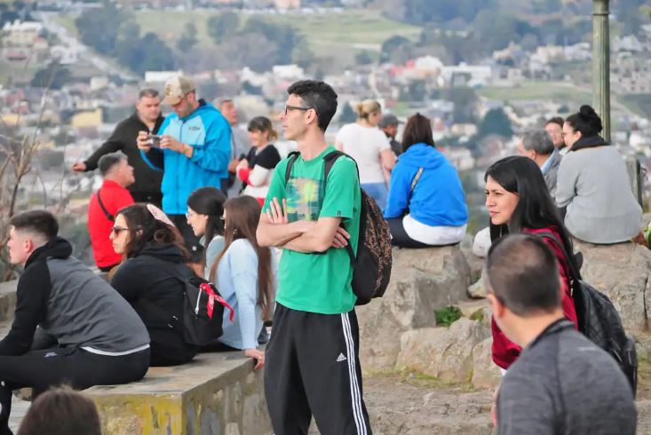 Precios altos e informalidad, la otra cara del turismo en Tandil ...
