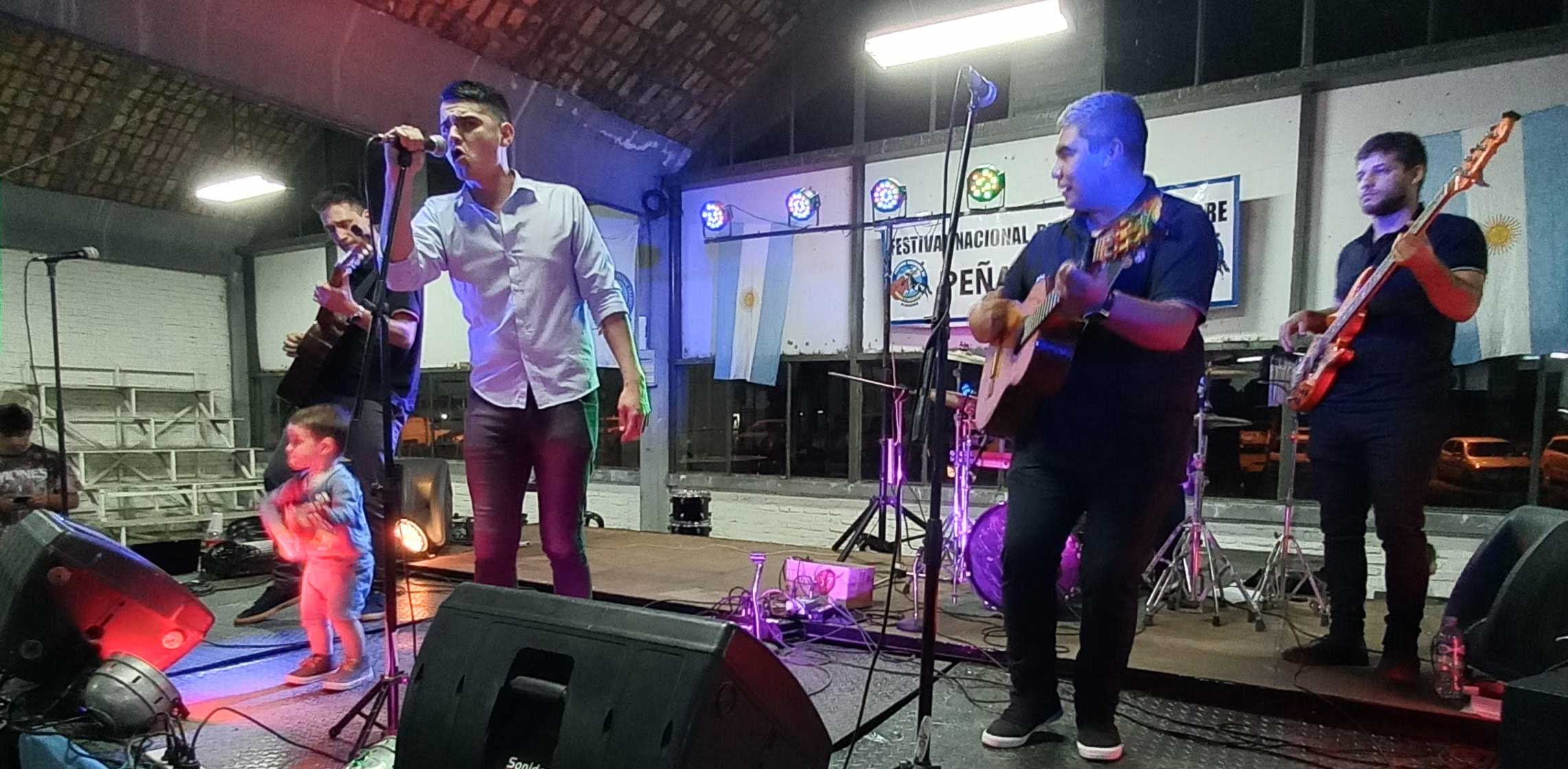 Lucia y Ariel Albornoz, ganaron la 1ra edición del Pre Festival ...