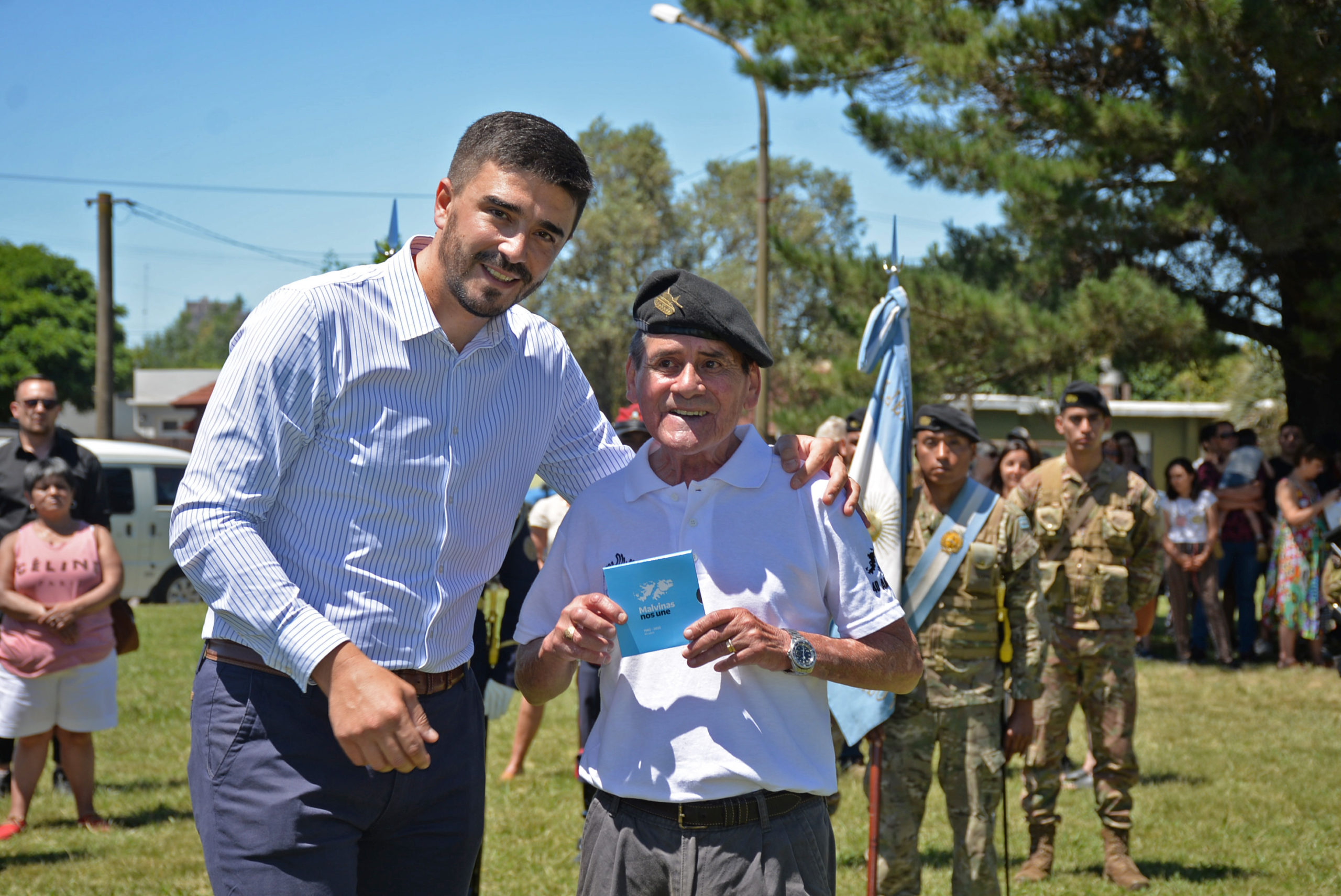 Homenajearon a caídos y ex combatientes de Malvinas :: Canal Verte