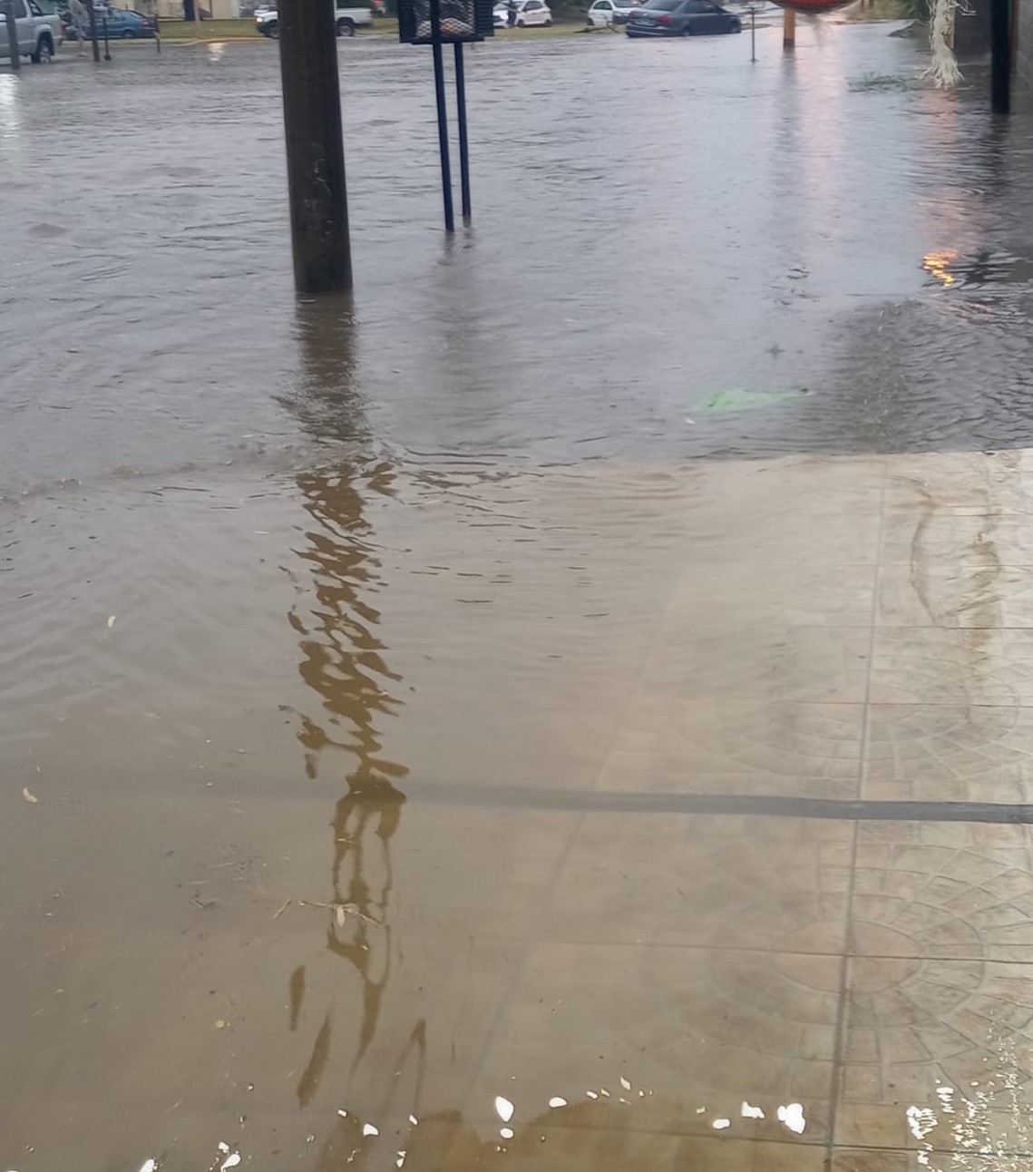 La lluvia torrencial inundó a gran parte de Olavarría :: Canal Verte