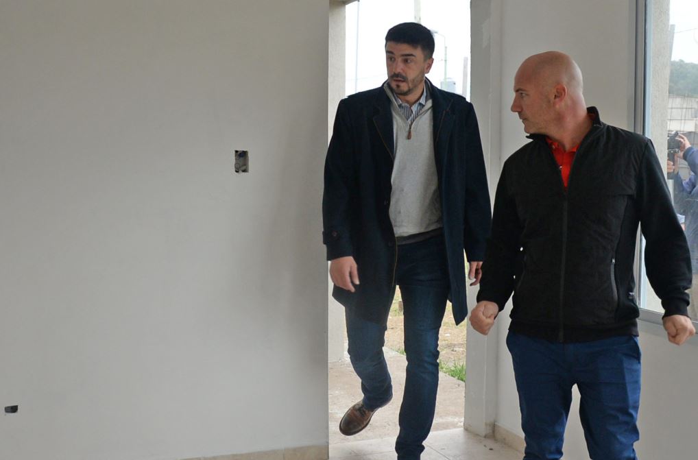 Galli en las TUVI: "son viviendas absolutamente dignas" :: Canal Verte