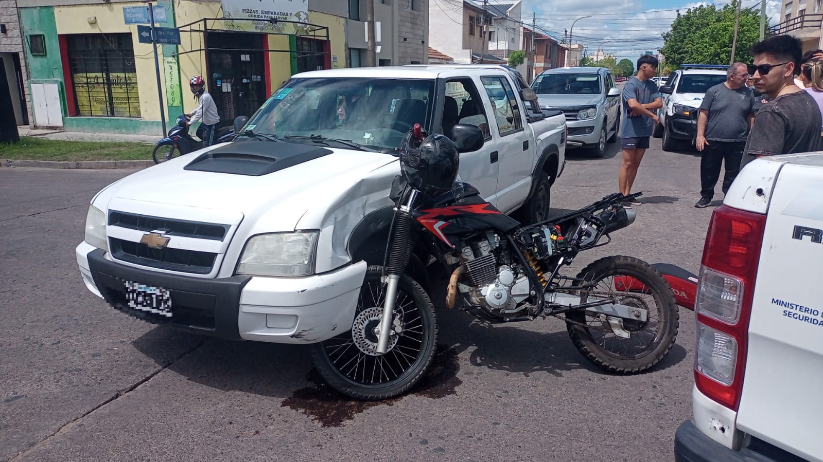 Motociclista Herido Tras Chocar Con Una Camioneta Canal Verte 1903