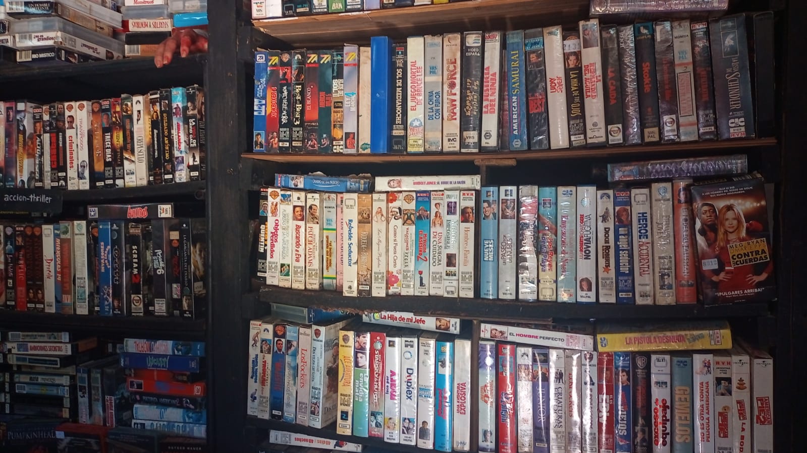 “El VHS tiene alma, las películas y las tapas te transportan” :: Canal ...