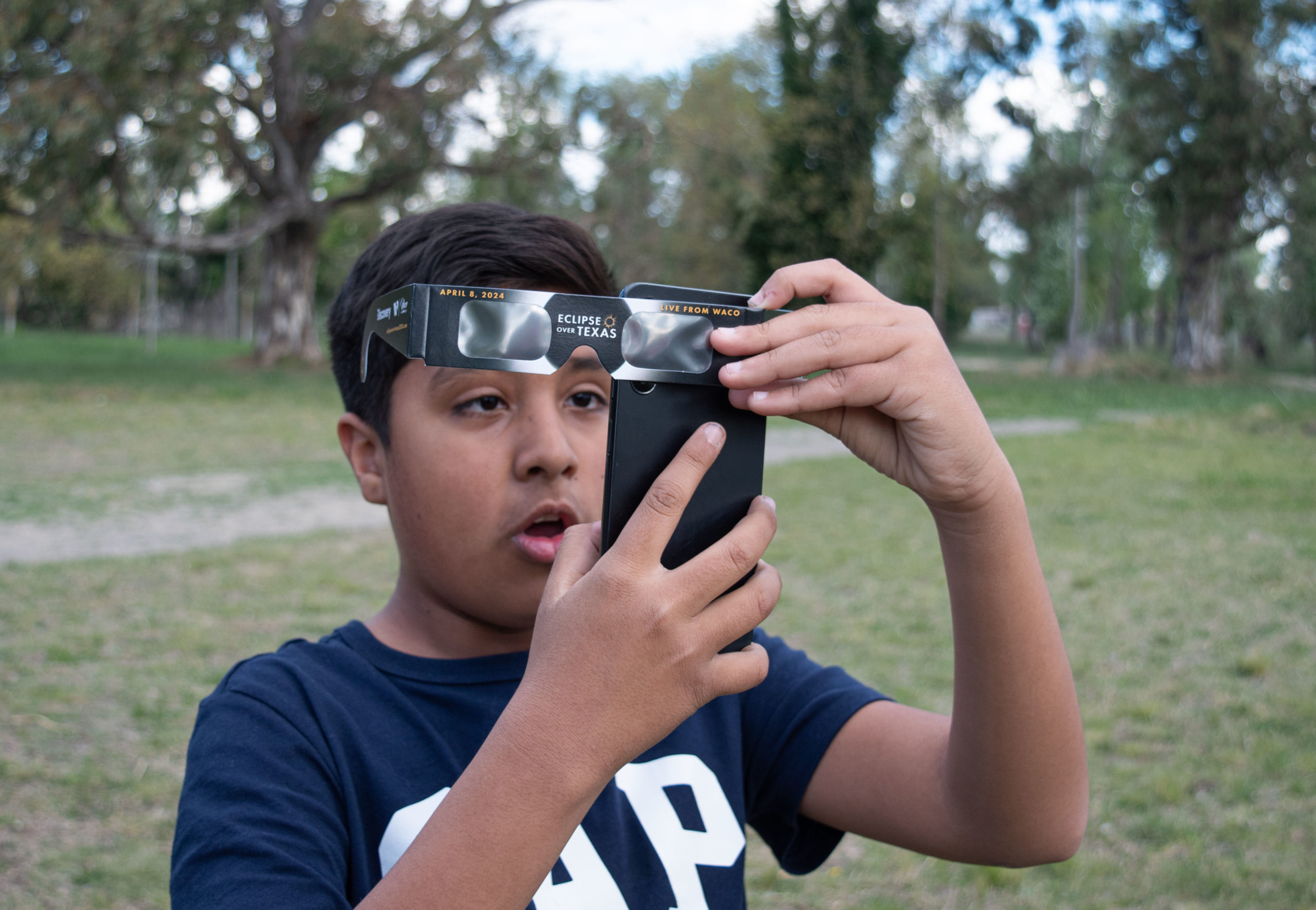 Un centenar de personas disfrutó del eclipse en "La Máxima" :: Canal Verte
