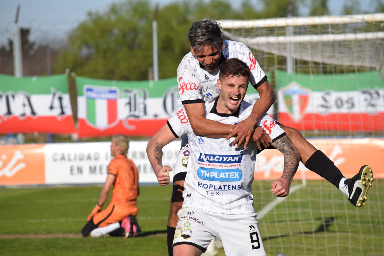 Juani Barbieri, el goleador más prolífico del fútbol argentino :: Canal ...