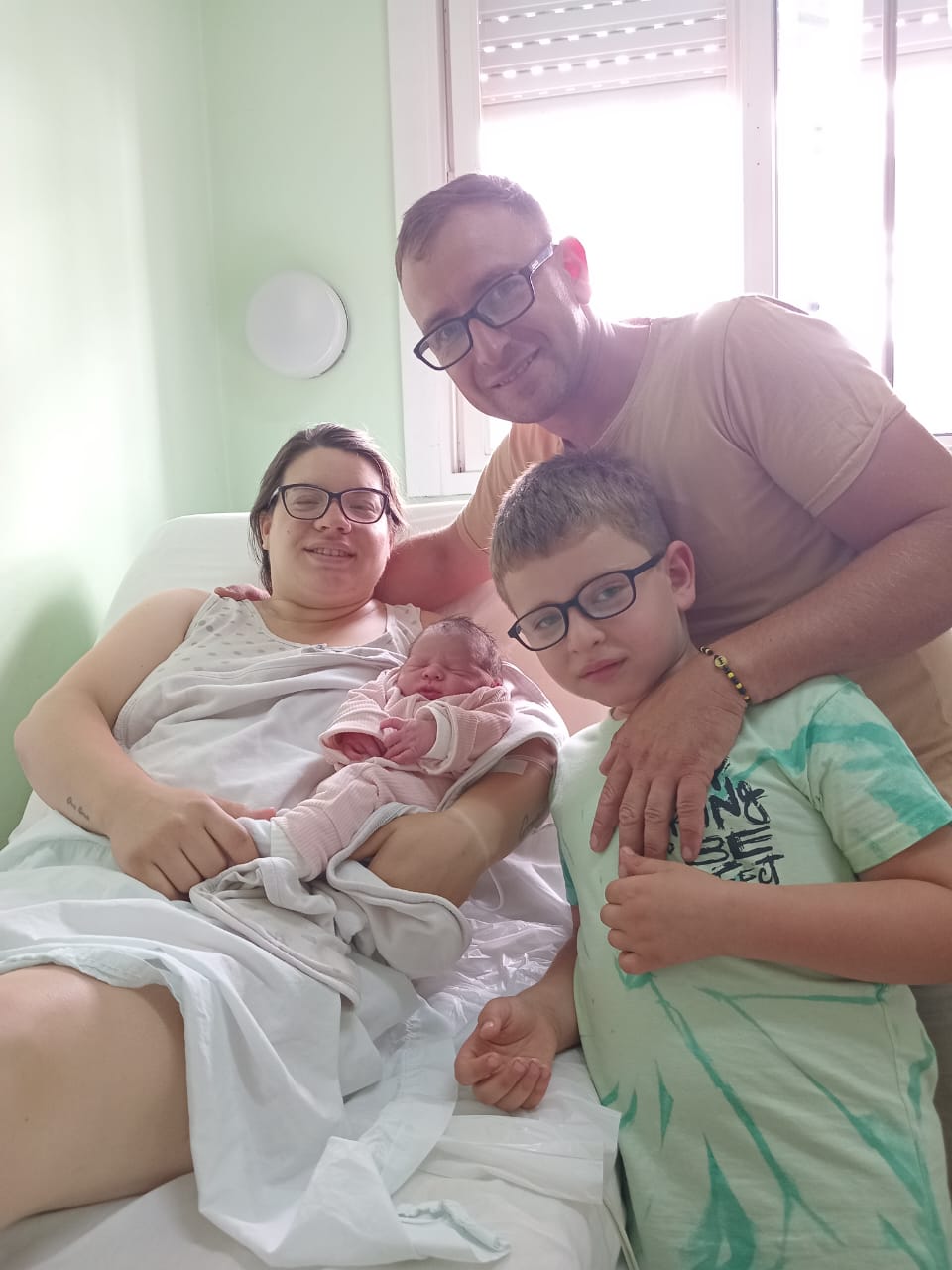 La primera bebé de 2025 se llama Francesca y nació en el Hospital ...