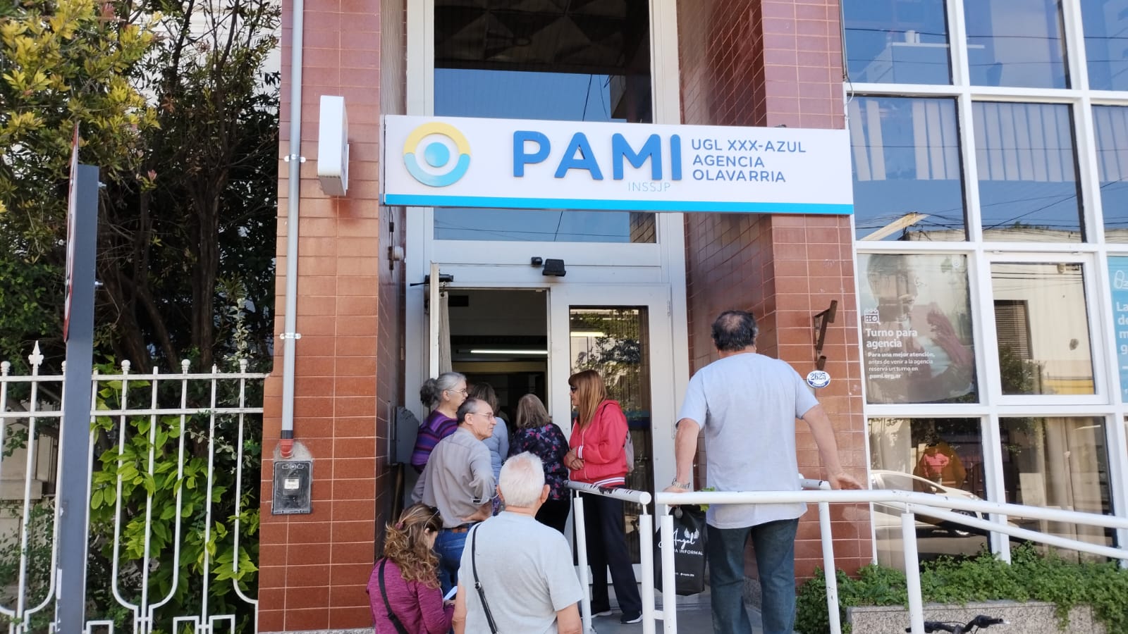 La agencia del PAMI en Olavarría citó a siete afiliados y afiliadas ...