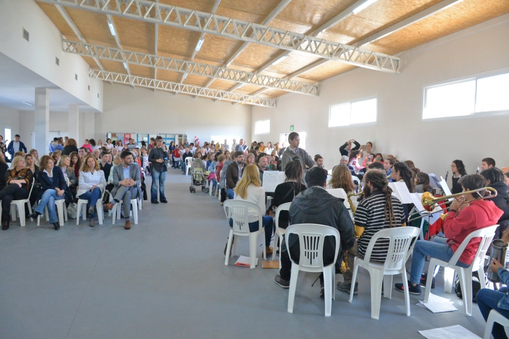 Inauguraron el flamante SUM de la Escuela 49 :: Canal Verte